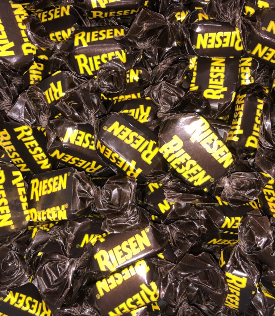 Riesen Dark Chocolate - Honningkrukken